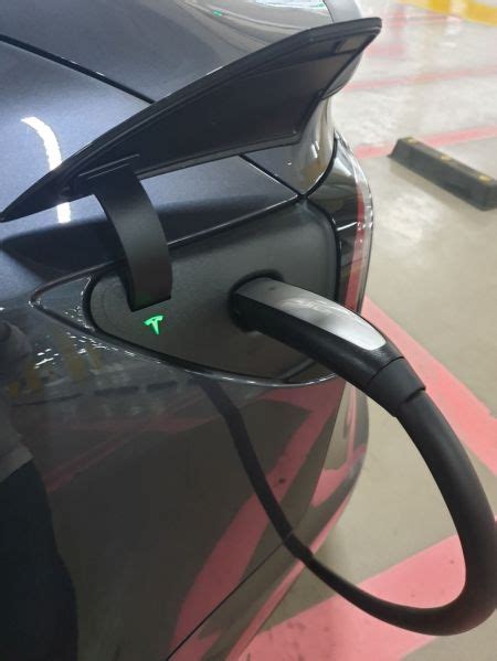 테슬라 상하이공장 생산중단부품 부족 가능성 아시아경제