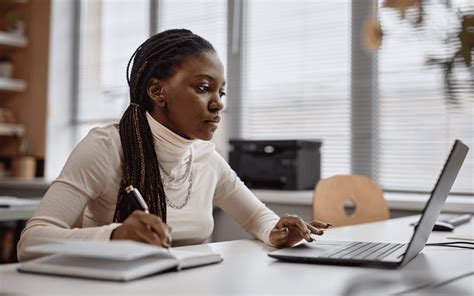 Essential Lms System Requirements Choosing Moodle As An Lms Of Choice