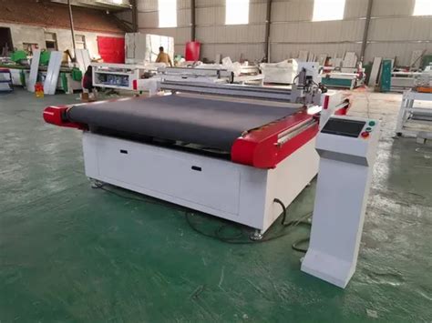Cnc Vertical Corrugated Paper Oscillating Knife Die Cutting Machine For Corrugated Carton Box