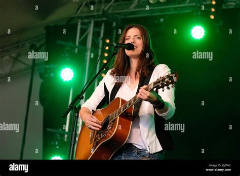 Great Tew Oxfordshire Uk 7th July 2017 Cornbury Festival Day 1 British Singer Songwriter