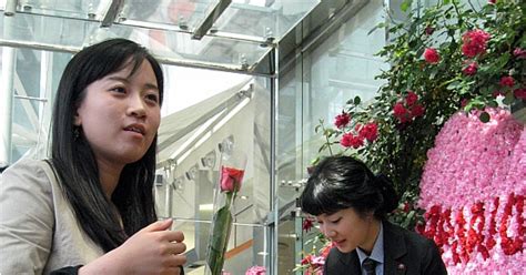 천안 야우리百 로즈데이 기념 선물 증정