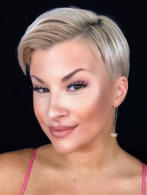 Short Pixie Wigs Blonde Pixie Cut Wigs Straight Fashion Short Wigs