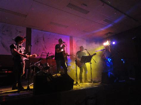 Twinki Twinki Updated Their Cover Photo