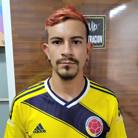 Nea Master のキャスト：無料のライブセックス＆チャット Stripchat