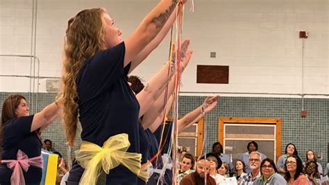 Women At Ohio Reformatory Celebrate Graduation With Hope Creativity
