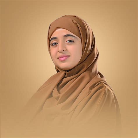 اللمسه الذهبيه للخياطة والتطريز Sanaa