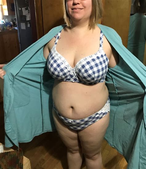 I Want Her To Flash The Pizza Guy Like This As A Danwar89