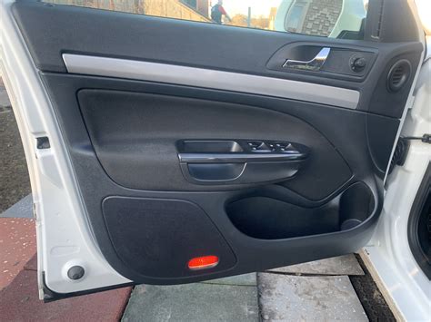 Замена обшивки водительской двери — Skoda Octavia A5 Mk2, 1,6 л, 2012 ...