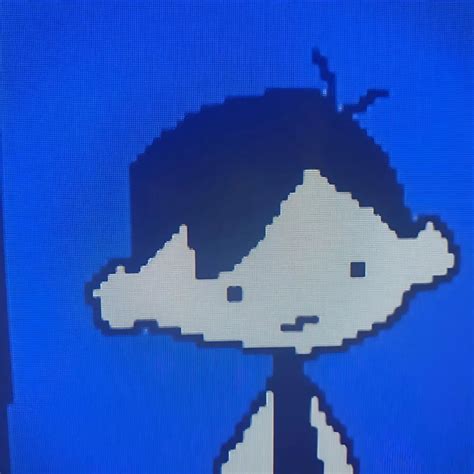 蓝底白色像素风卡通人物头像，简约又独特 男女头像｜风格确实有点搞笑表情包图片动图 求表情网 斗图从此不求人