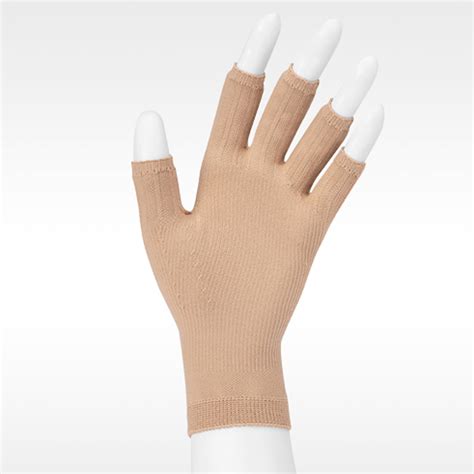 Juzo Soft Seamless Glove Left 20 30 Mmhg Ames Walker