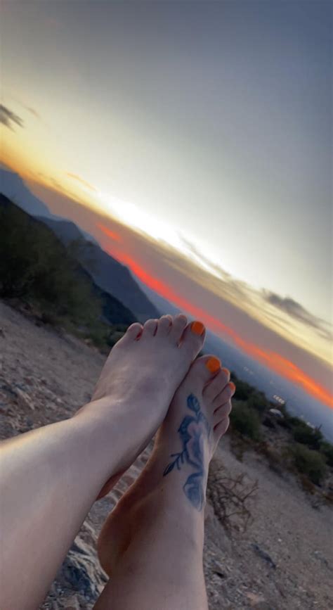 Tatted Cute Feet Fetish🫢🫢🫢 Rfeetpics