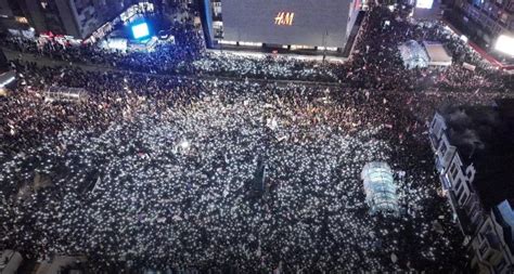 Илјадници учесници на масовниот протест во Ниш Алсат ТВ