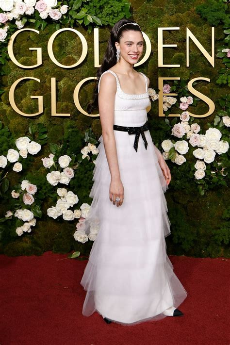 Best 13 Margaret Qualley At The 2025 Golden Globes Artofit
