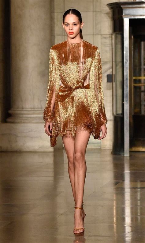 Latina Fashion Supermodels Editorials Lineisy Montero Vogue Turkey