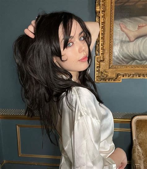 Picture Of Danielle Sharp