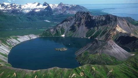 Katmai National Park Volcanoes U S National Park Service