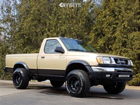 1998 Nissan Frontier With 15x10 43 Fuel Lethal And 30 9 5r15 Cooper