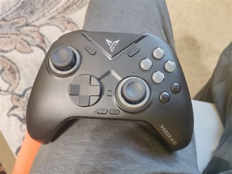 Беспроводной геймпад Flydigi Vader 4 Pro