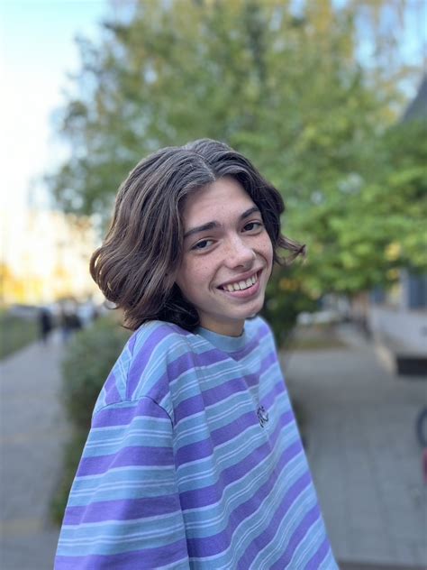 Лужанський Веніамін Школа вільних та небайдужих