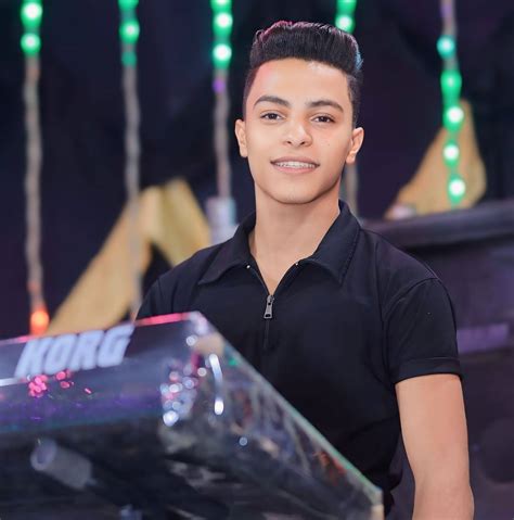 عمر عبد العزيز