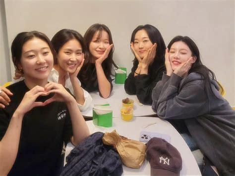 Go ကောင်မလေးက နောက်ဆုံး ရိုက်ကူးရေးနေ့မှာတောင် မငိုခဲ့ပဲနဲ့ ပါမောက္ခ ဆောနဲ့ နောက်ဆုံး ရိုက