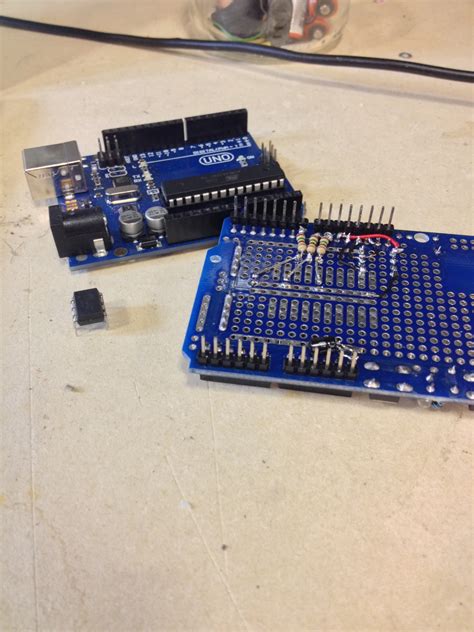 Shield Arduino Programmateur Dattiny 85 And 45 Carrefour Numérique²