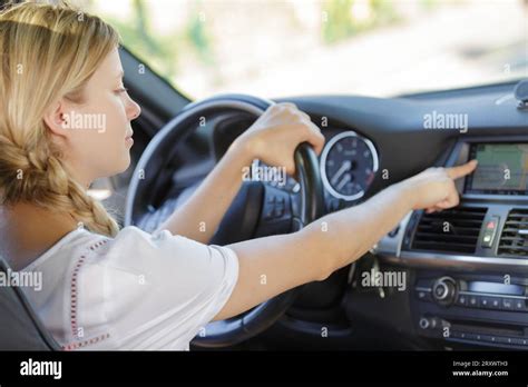 Vehicle Navigation System Hi Res Stock Photography And Images Alamy