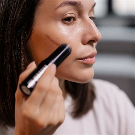 Step Makeup Yang Betul Untuk Contour Dan Guna Bronzer