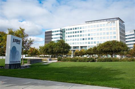 Juniper Introduces Next Gen AI Native Networking Alpha Leaders