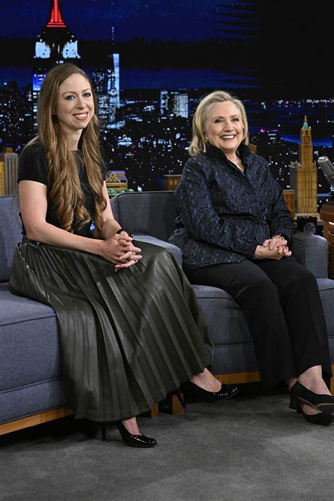 Chelsea Clinton Wows In Accordion Skirt And Pumps For ‘jimmy Fallon Footwear News