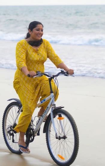 Anumol K Manoharan Feet Aznudefeet