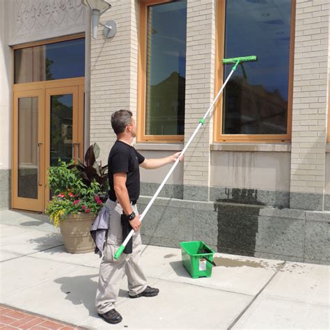 Outdoor Window Cleaning