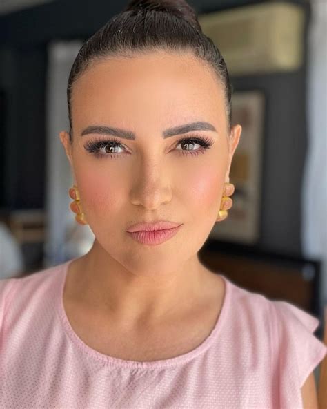 ريهام عبد الغفور كشف أسرار حياتها وأسباب فشل زواجها مجلة هي