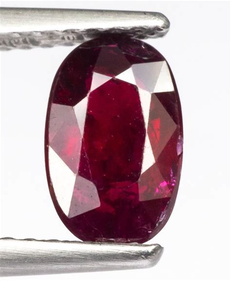 No Reserve Deep Red Ruby 1 23 Ct Catawiki