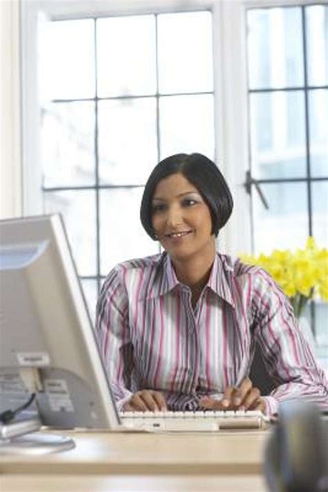 How To Add A PDF Toolbar To Word