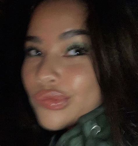 Pin By Xxx On Cheri Cheri Lady We Heart It Makeup Good Times