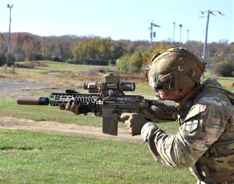 Army Captain Slams New Xm7 Rifle As “unfit” Sig Sauer Says Otherwise