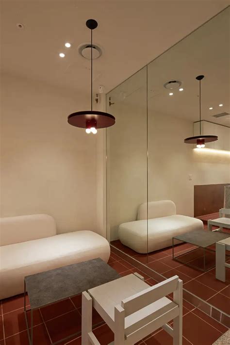 우드로 포인트를 준 고급스러운 15평 베이커리카페 인테리어 화성 오산동