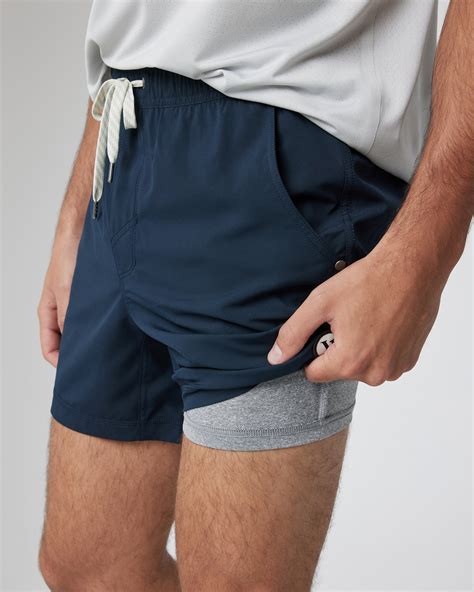 Kore Short Lined 5 Mens Ink Athletic Shorts Vuori