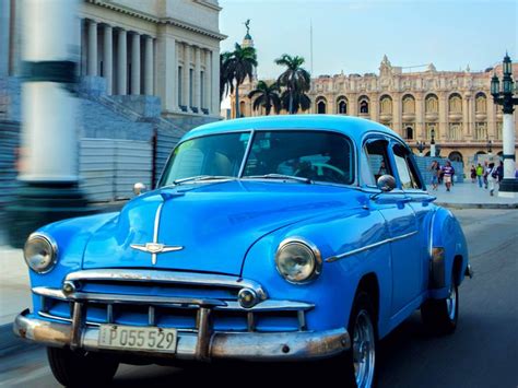 Excursión Paseo A Las Terrazas Y Viñales En Carros Clásicos Americanos