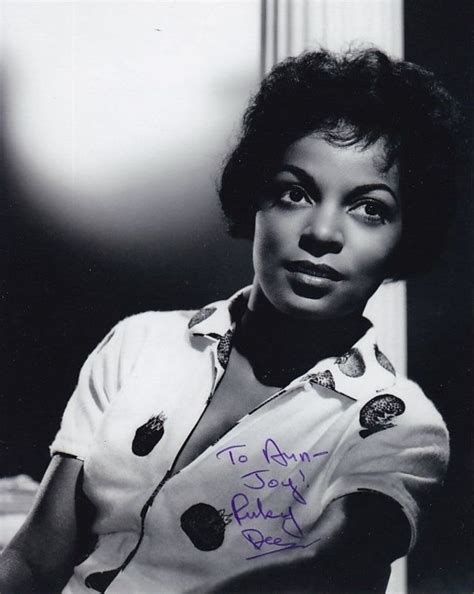 30 Beautiful Photos Of Ruby Dee From Between The 1940s And 60s ~ Vintage Everyday