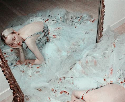 Pin De Frank Meißner Em Dove Cameron Cantores Adesivos De Gato Dove