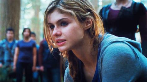 Alexandra Daddario Net Worth Wikibioearnings Movies Career
