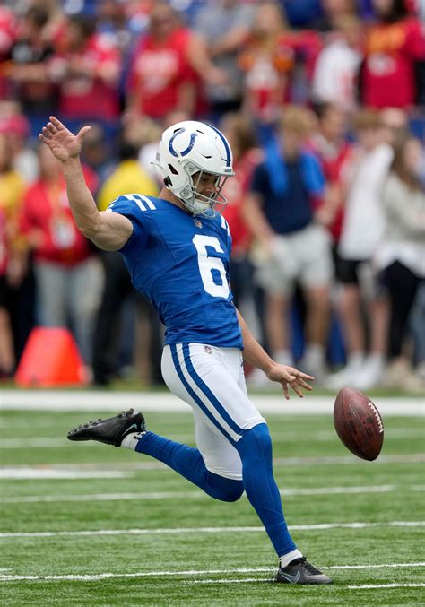 Cardinals Sign P Matt Haack Release K Elliott Fry