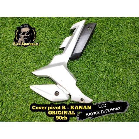 Jual Cover Rangka Cs1 Cover Pivot Honda Cs1 Kanan Shopee Indonesia