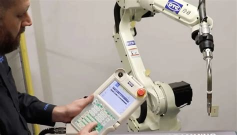 Otc Robot El Líder En Robótica De Soldadura Makeblock