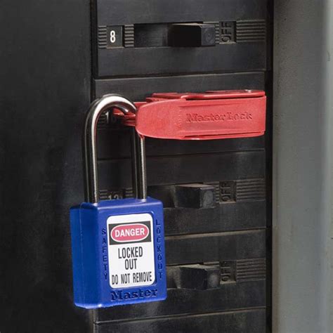 Masterlock 493B Grip Tight Circuit Breaker Lockout