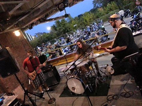 Captain Eric And The Captain Eric And The Shipwrecks