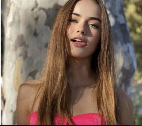 La ragazza più bella del mondo ha festeggiato il suo 17º compleanno