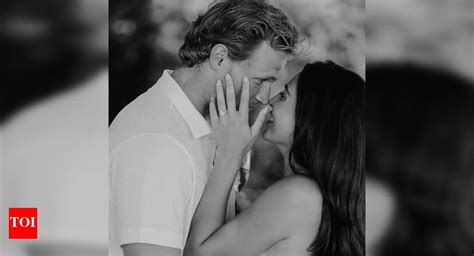 Jakob Chychrun Surprises Wife Olivia Chychrun With Her Dream G Wagon Swaps Tesla Out For Health